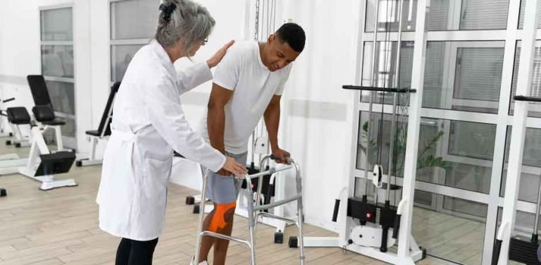 How Physical Therapists Help Patients Recover and Improve Mobility ...